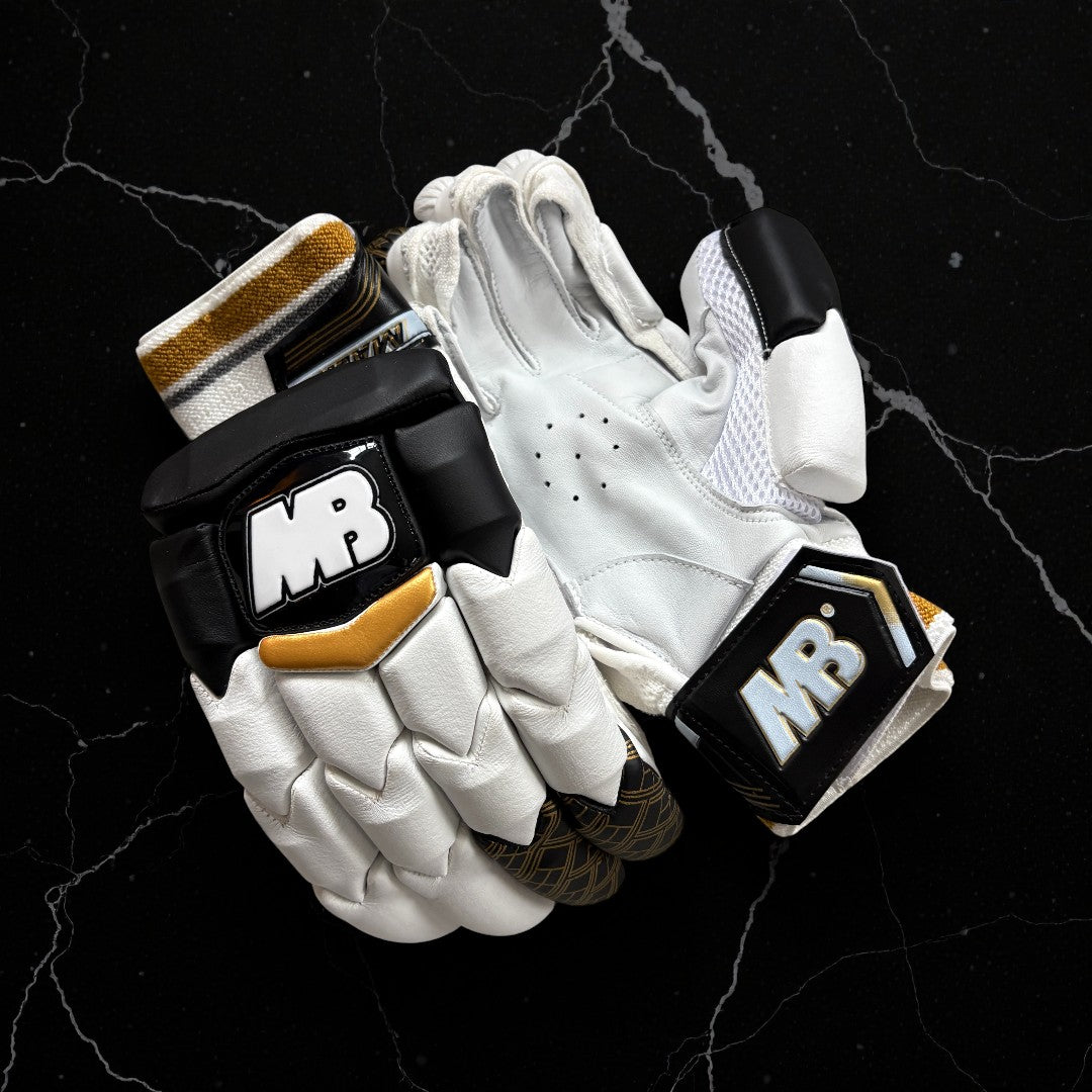 MB Malik - Gold Platinum Batting Gloves – BB International Cricket Bats